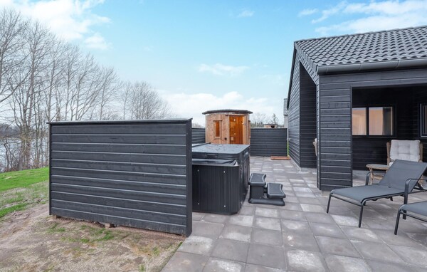 Wunderschönes Haus In Jesendorf Mit. - Neukloster