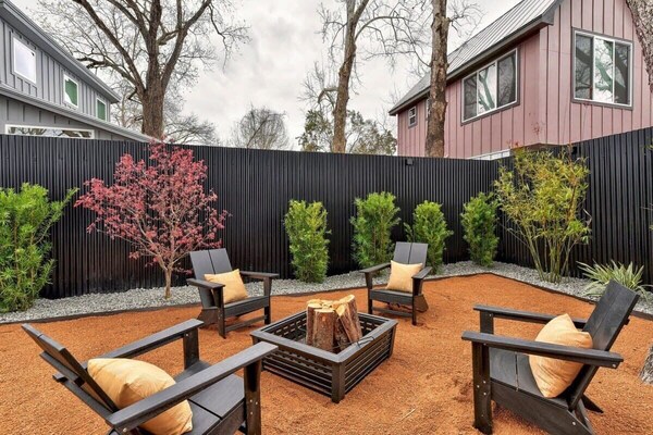 Luxe New Construction | Hot Tub & Fire Pit - Austin, TX