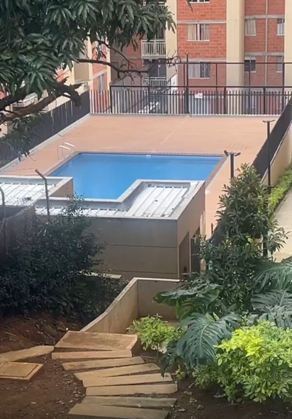 Charming Two Bedroom Shared In Lovely Bello With Wifi, 24 Hr Security,pool,sauna - Copacabana