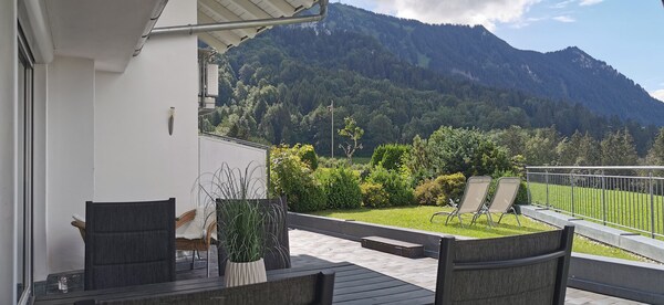 Appartement 'Ferienwohnung Panoramablick' Met Uitzicht Op De Bergen, Privéterras En Wifi - Bad Hindelang