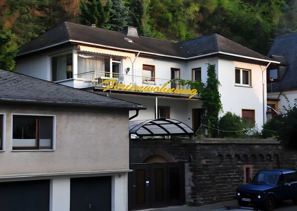 Gemütliche Große Ferienwohnung Mit Großem Balkon Und Rhein- Und Burgblick - Bacharach