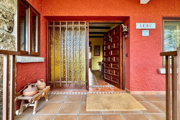 Apartamento En Galapagar Con Piscina Y Jardín - Moralzarzal