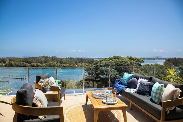 Regatta 19 - Top Floor Luxury.  Spectacular Water Views, Breathtaking Sunsets - Forster