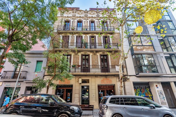 Vive Barcelona Como Un Barcelonés Más En Este Acogedor Apartamento De 1 Dormitorio, Renovado A Estre - Spotify Camp Nou - FC Barcelona