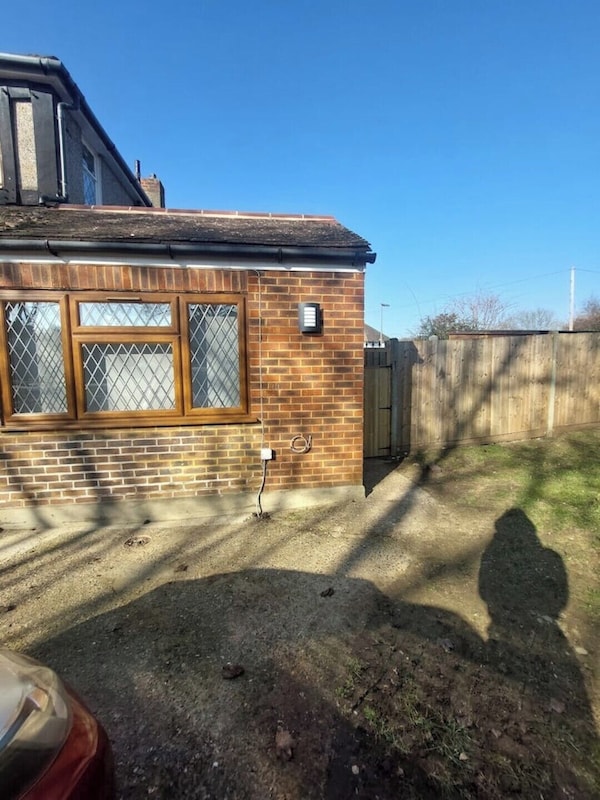 Stunning 1-bedroom Annexe-flat Near London - Hampton