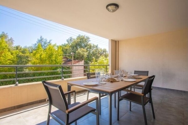 2 Bedroom Apartment | Close To The Center | Parking | Wifi - Fréjus