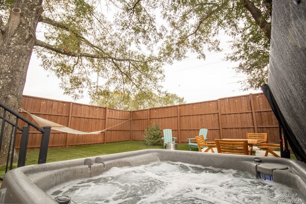 Charming Studio In Taylors By Brick And Home - Greer, SC