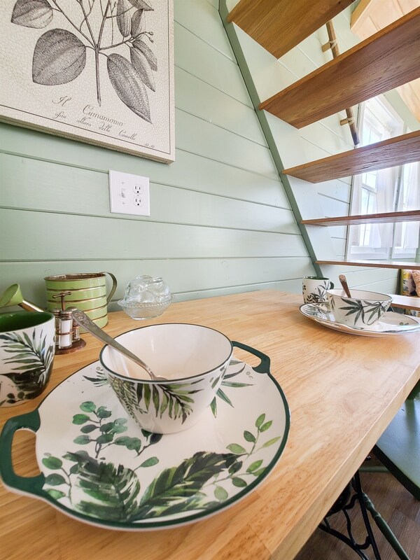 Garden House - Tiny Digs Lakeshore - Muskegon, MI