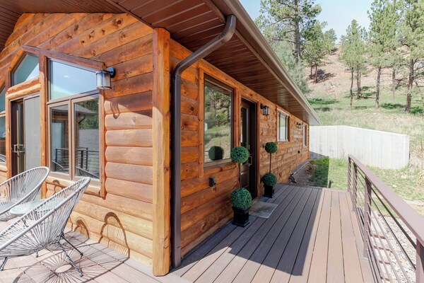 Modern Luxury Retreat - 2 Br/1ba - Minutes From Downtown - Rapid City, SD