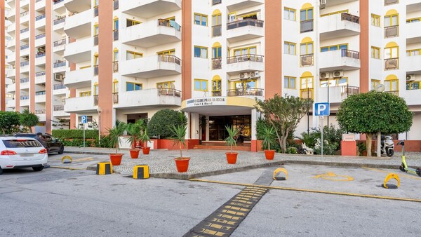 Serene Blue 1 Bdr Flat With Balcony By Lovelystay - Portimão