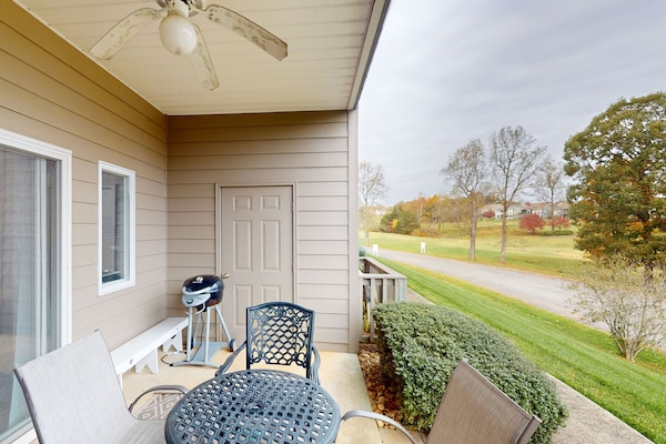 Spacious Condo With On-site Pools, Sandy Beach, Sports Courts, & Golf - Smith Mountain Lake, VA