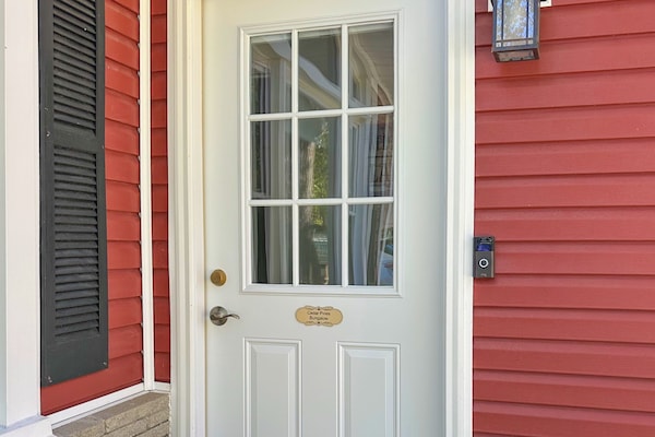 Dog Friendly Home On Cedar Pines Lake/close To Downtown Lancaster - Lancaster, SC