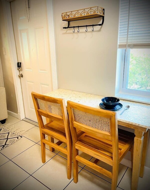 01 Cozy Portside Apartment - Close To Everything! - Fort Lauderdale