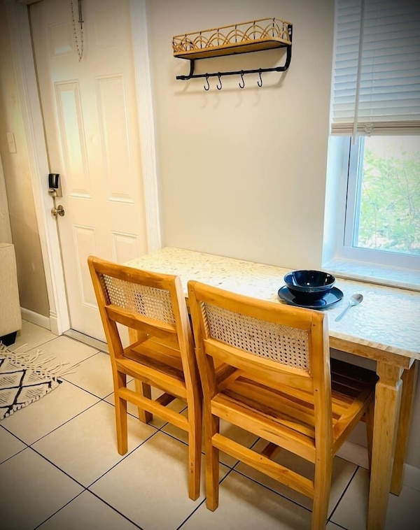 01 Cozy Portside Apartment - Close To Everything! - Aeropuerto de Fort Lauderdale-Hollywood (FLL)