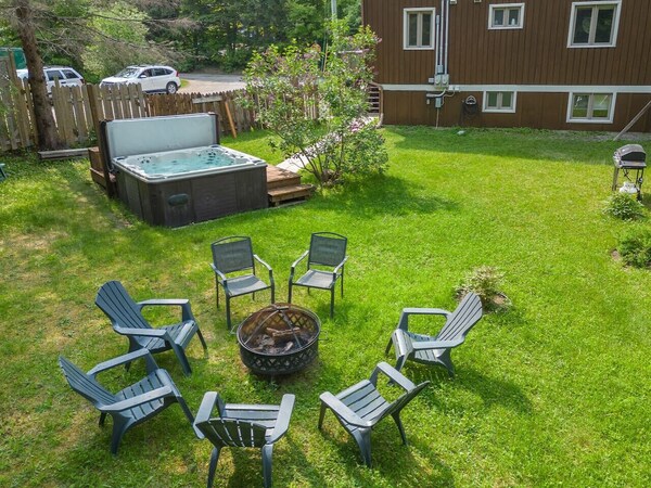 Laura  Rustic Retreat With 4-season Spa Val David - Laurentides