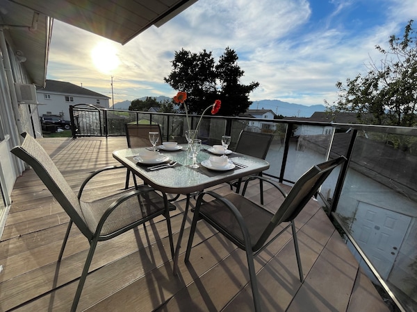 Cozy , Spacious And Comfortable House. Pet Friendly! And Close To Everything!!! - Chilliwack