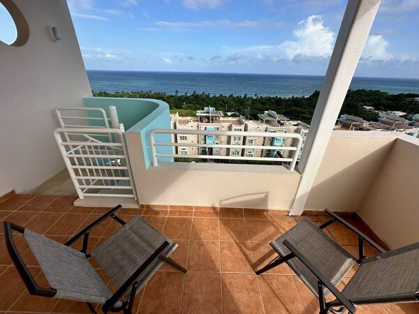 Penthouse Condo In Maunabo, Puerto Rico\n6 Guests · 3 Bedrooms · 2.5 Baths - Maunabo