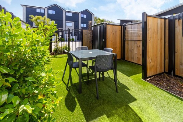 Bright And Stylish 2br Near Addington Park - New Zealand