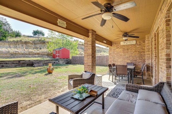 Charming Home W\/ Chiminea In Weatherford! - Weatherford, TX