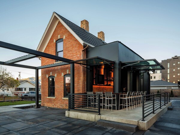 Experience The Romance Of The Historic Rouse House - Bozeman, MT