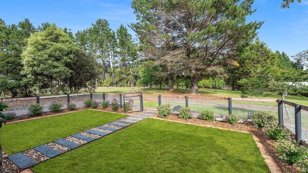 The Cottage, Colo Vale, Southern Highlands - Hill Top