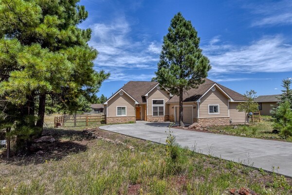 Grand Canyon Cottage | Near Railway & Williams | Golf & Outdoor Fun | Pet-friendly - Williams, AZ