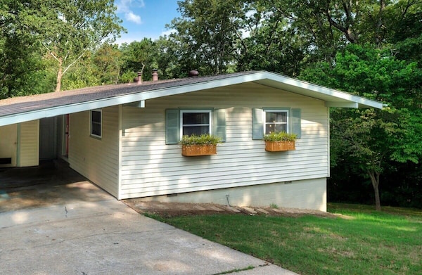 Hammock House At Bella Vista - Bella Vista, AR