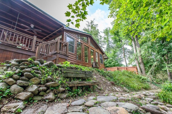 Evans Cabin- Deep Creek, Bryson City Nc - Bryson City, NC