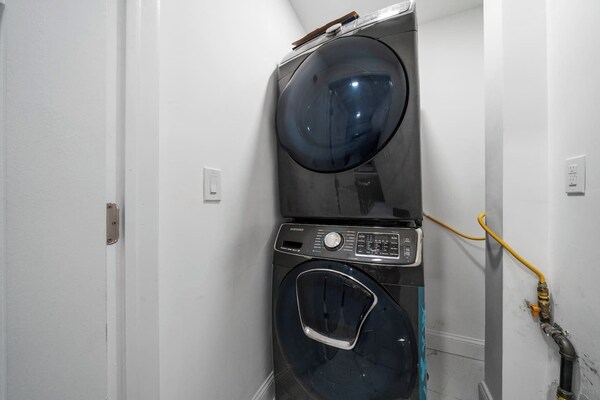 Hudson Oasis | Sleeps 10 | Nyc| Ewr | Free Parking - Bayonne, NJ