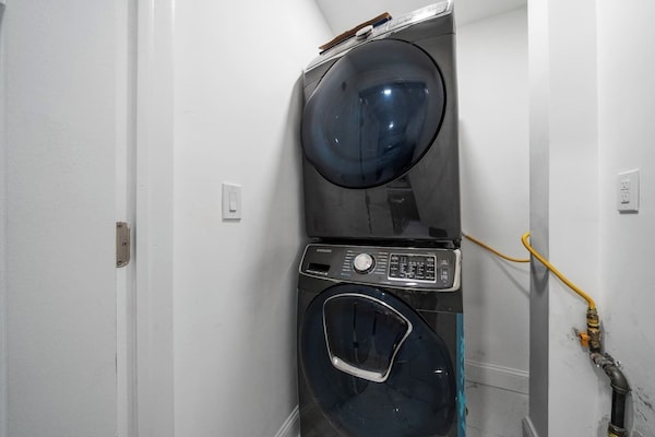 Hudson Oasis | Sleeps 10 | Nyc| Ewr | Free Parking - Bayonne, NJ