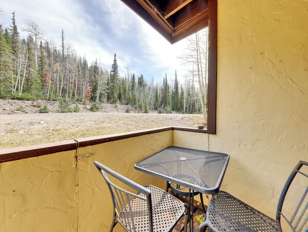 Pet Friendly Condo, Nestled In Brian Head - Brian Head