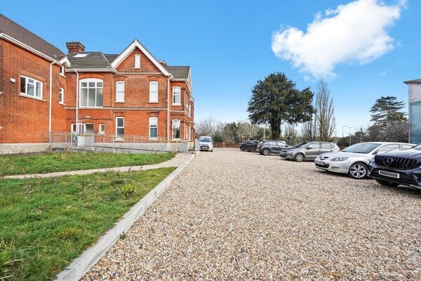 Fantastic Maidstone Flat - Sleeps 4 - Maidstone