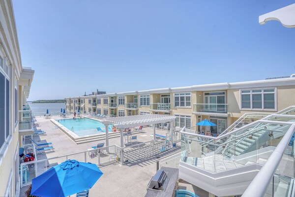 2 Br Dewey Beach Penthouse Paradise - Dewey Beach, DE