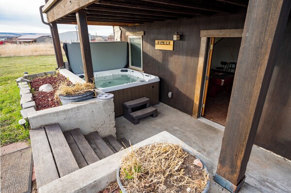 Bozeman Country Retreat ~ Big Sky Views - Big Bear Lake, Montana