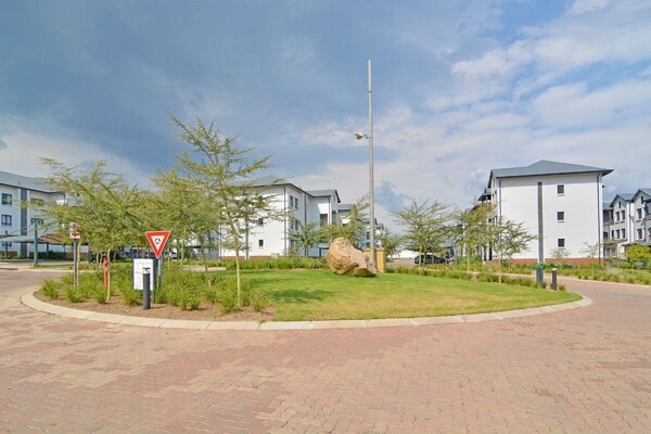 Luxury & Secure Apartment - Fourways - Lanseria
