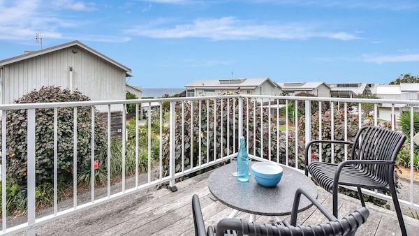 Ahoy Villa At Caves Beach Villas - Lake Macquarie