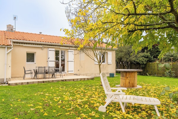 Maison De Vacances 'Ker Pathabac' Avec Terrasse Privée, Jardin Privé Et Wi-fi - Préfailles