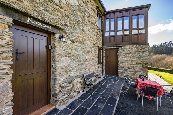 Maison De Campagne 'Morouzos' Avec Terrasse Partagée, Jardin Partagé Et Wi-fi - Galice