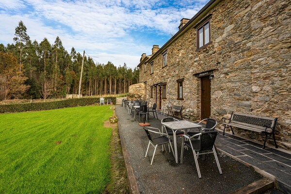 Casa Rural 'Eiron' Con Terraza Compartida, Jardín Privado Y Wi-fi - Galicia