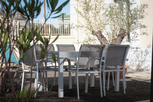 Holiday Home 'La Maison Du Soleil Avec Jacuzzi 6p' With Terrace And Air Conditioning - Oloron-Sainte-Marie