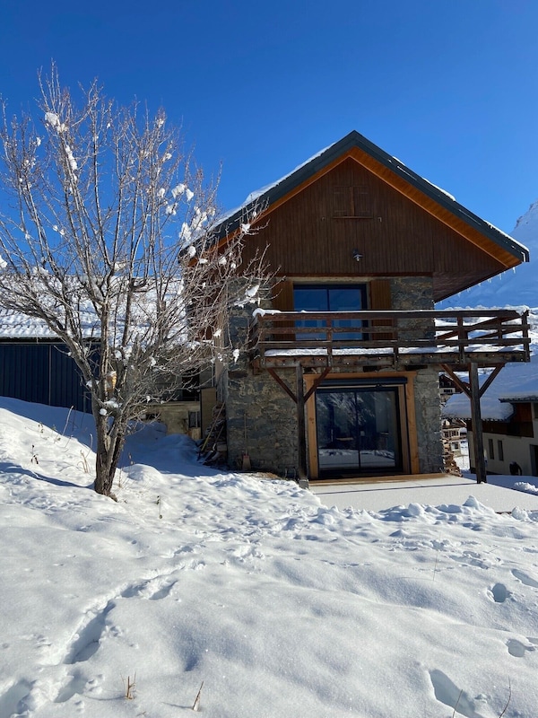 Maison De Vacances 'Gite Le Mazot' Avec Vue Sur Les Montagnes, Terrasse Privée Et Wi-fi - Saint-Jean-de-Maurienne