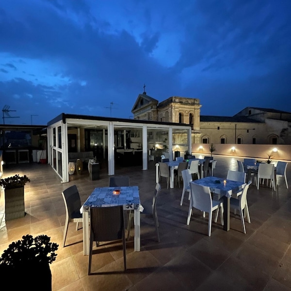 Apartment 'Al Duomo - Appartamento Deluxe' With Shared Terrace, Wi-fi And Air Conditioning - Licata
