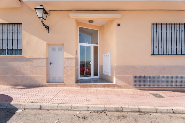 Apartment 'Llanera De Ranes' With Balcony And Air Conditioning - Canals