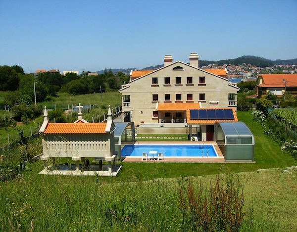 Appartement 'Apartamento 11' Met Gedeeld Zwembad, Privéterras En Wifi - Cangas
