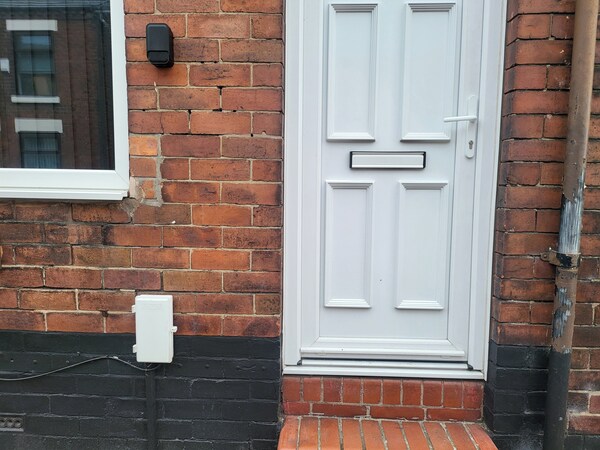 Stoke-on-trent - Apartment - Sleeps 5 - Parking - Stoke-on-Trent