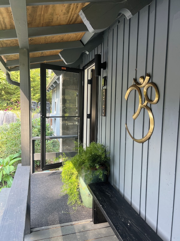 Zen Retreat Cabin A Tranquil Escape Minutes From Lakes & Mountains, 3bd/1.5bth - Lake Sunapee, NH