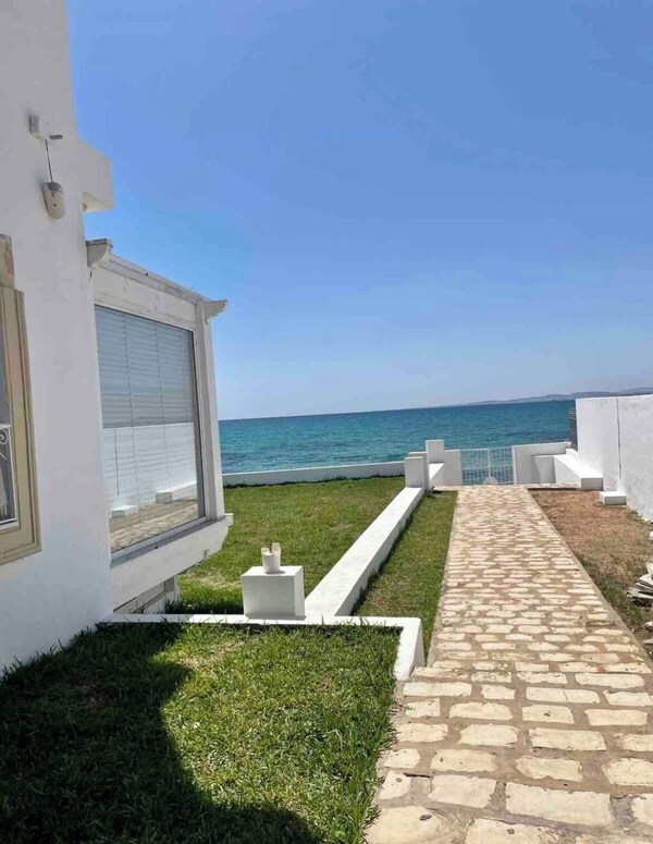 Luxurious Waterfront 2-suites Condo In Hammamet - Hammamet