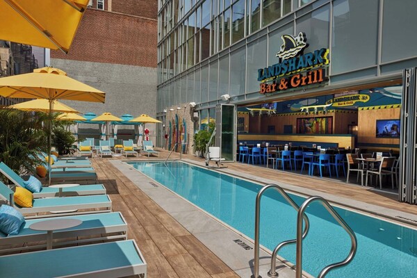 Exciting Nyc Getaway! Walking Distance To Saint James Square & New Museum! - Bryant Park, NY