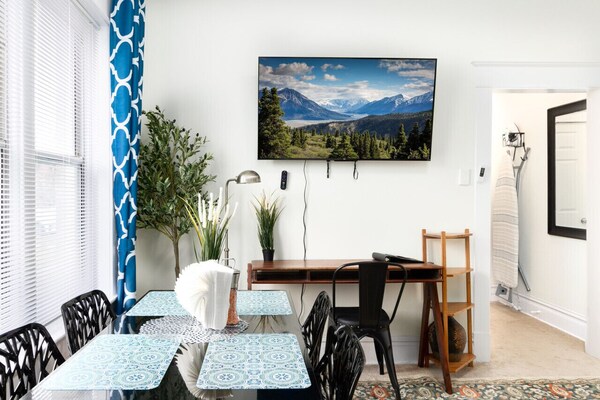 Your Cozy Slc Apartment: King Bed, Wi-fi, And Close To Liberty Park! - University of Utah Hospital, Salt Lake City
