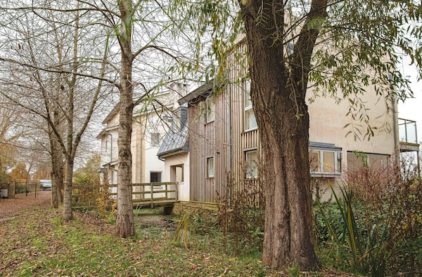Yellowhammer - Exclusive & Private Luxury House Sleeps 8 - Cotswolds